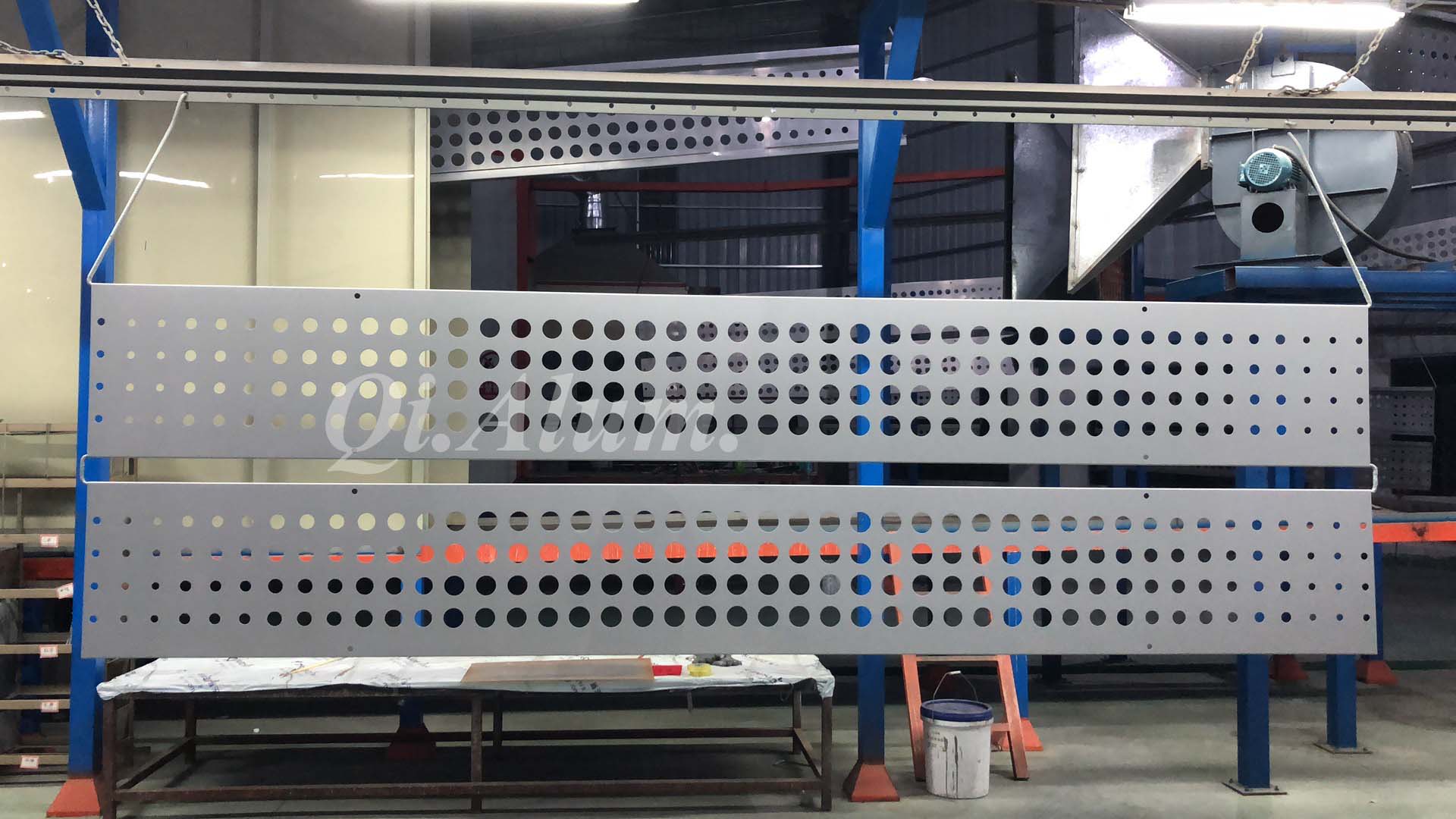 Modern Interior Sound Proof Aluminum punched Perforation Decorative Panel