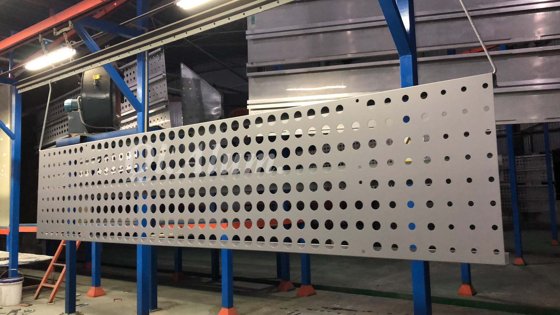 Punching Holes Perforated Panel Aluminium Hotel Wall Facade Decorative ...