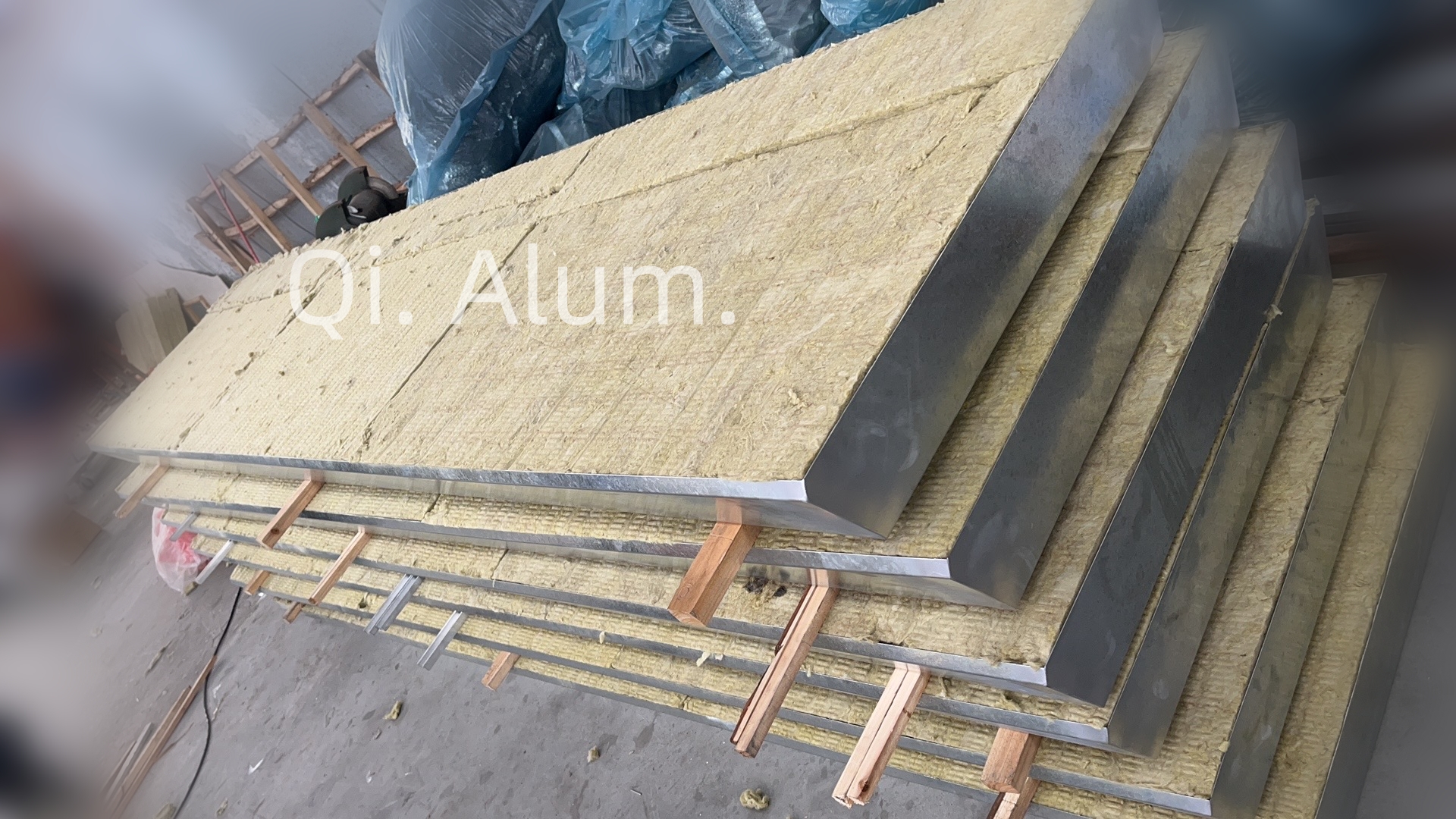 A new building material of GI Backpan used Widly in aluminum curtain wall